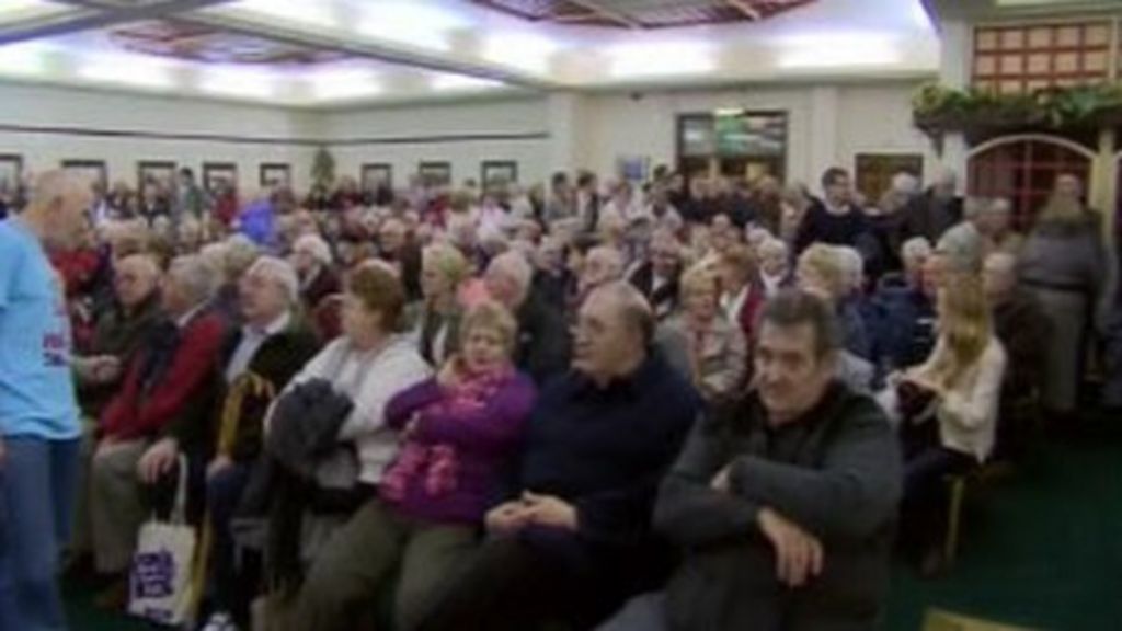 Prince Philip Hospital, Llanelli: around 400 attend public meeting ...