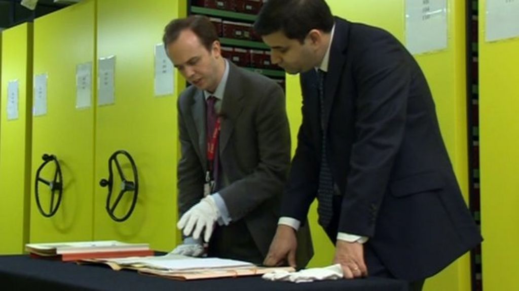 The Charlie Chaplin MI5 files uncovered - BBC News