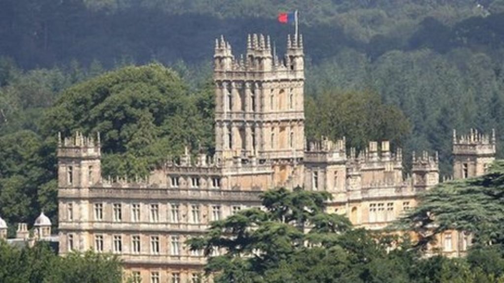 Castle owner reveals what daily life is like - BBC News