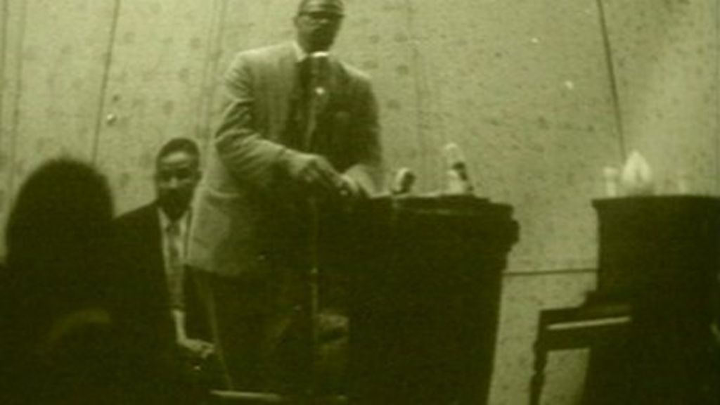 Plaque to honour Malcolm X visit to Smethwick in 1965 - BBC News