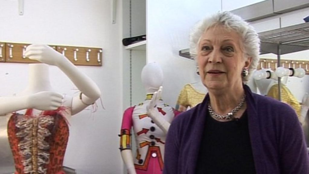 Monica Mason: 54 years with the Royal Ballet - BBC News