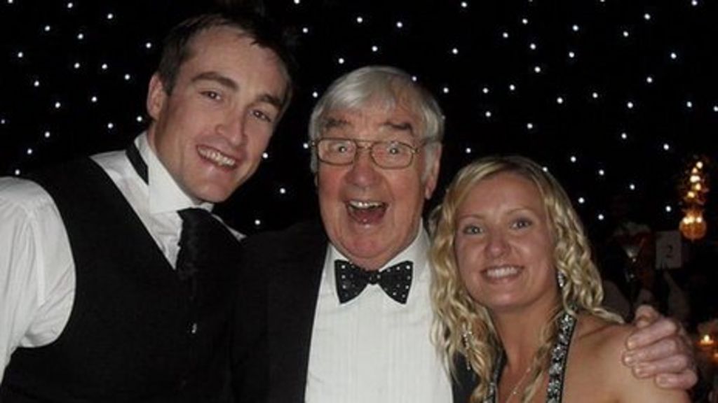 Frank Carson: Your memories - BBC News