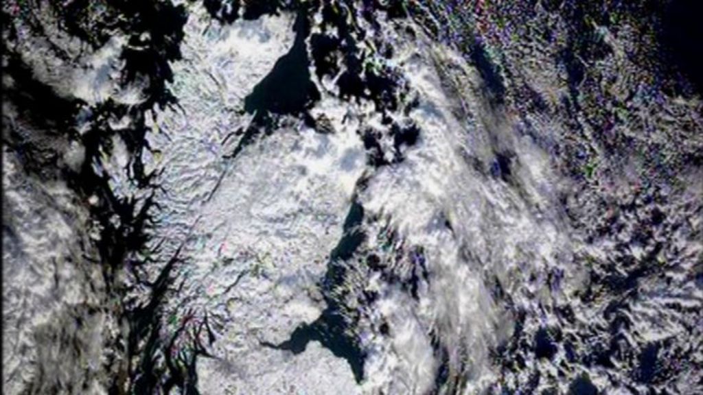 Why is British weather so unpredictable? - BBC News