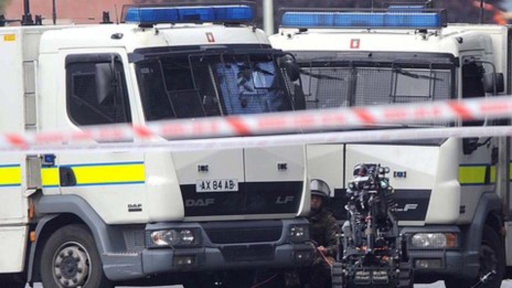 Bomb alert at Thiepval barracks in Lisburn over - BBC News