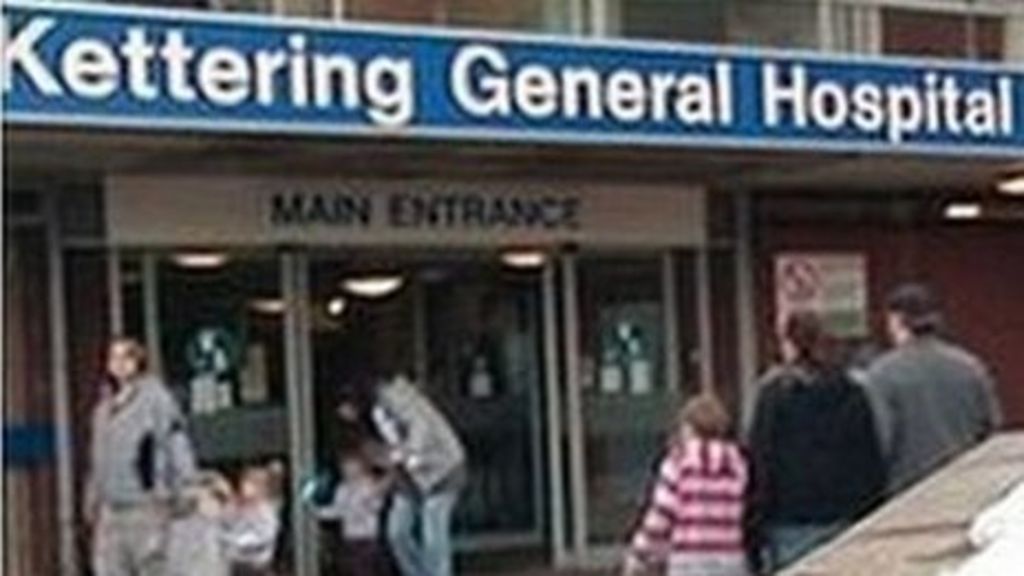 Kettering General Hospital 'failing patients' - BBC News