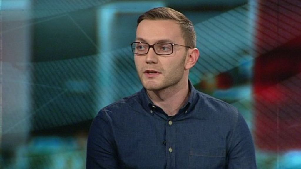 Joseph Kony Uganda war crimes film goes viral - BBC News