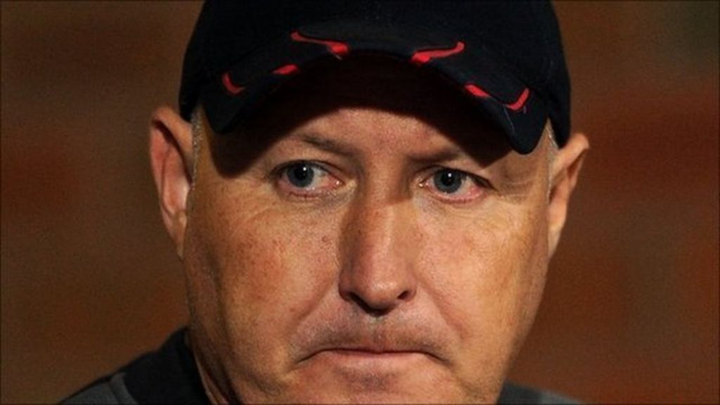 Russell Slade relieved with Leyton Orient's first 2012 win - BBC Sport