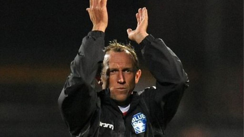 Andy Morrell bemoans 'sloppy' Wrexham - BBC Sport