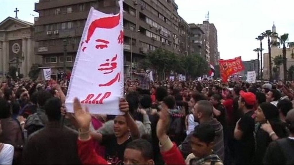 Egypt murder charges over Port Said football riot - BBC News