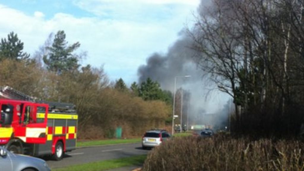 Fire hits Corby's Willowbrook East Industrial Estate - BBC News