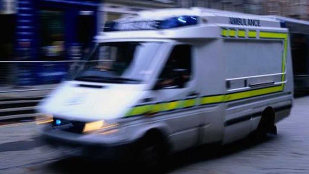 Slow Welsh ambulance times failed Pontypridd men - BBC News