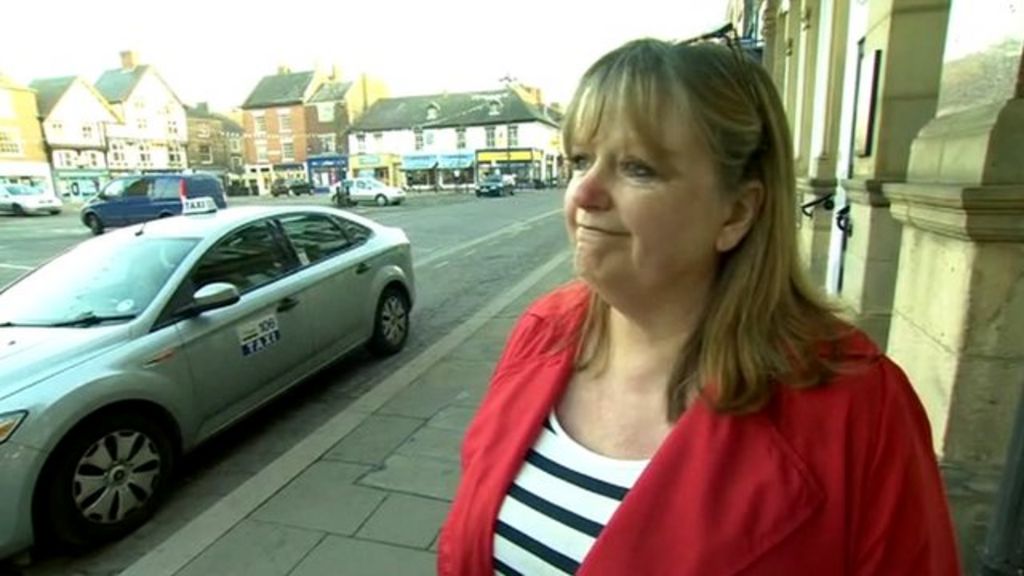 Alzheimer's Society welcomes extra dementia funding - BBC News