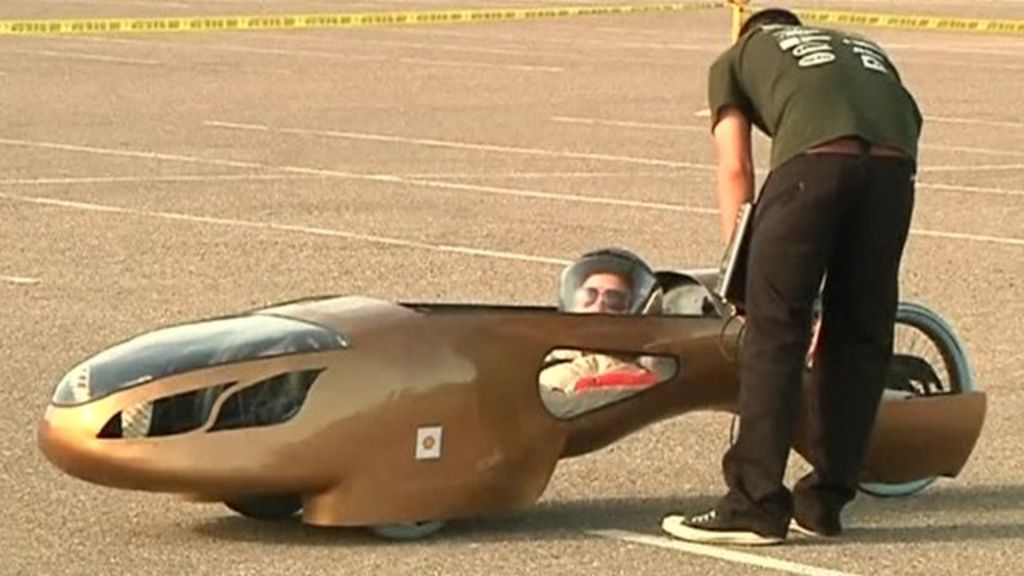 Students' vehicle aims for 3,000 miles to the gallon in US challenge ...