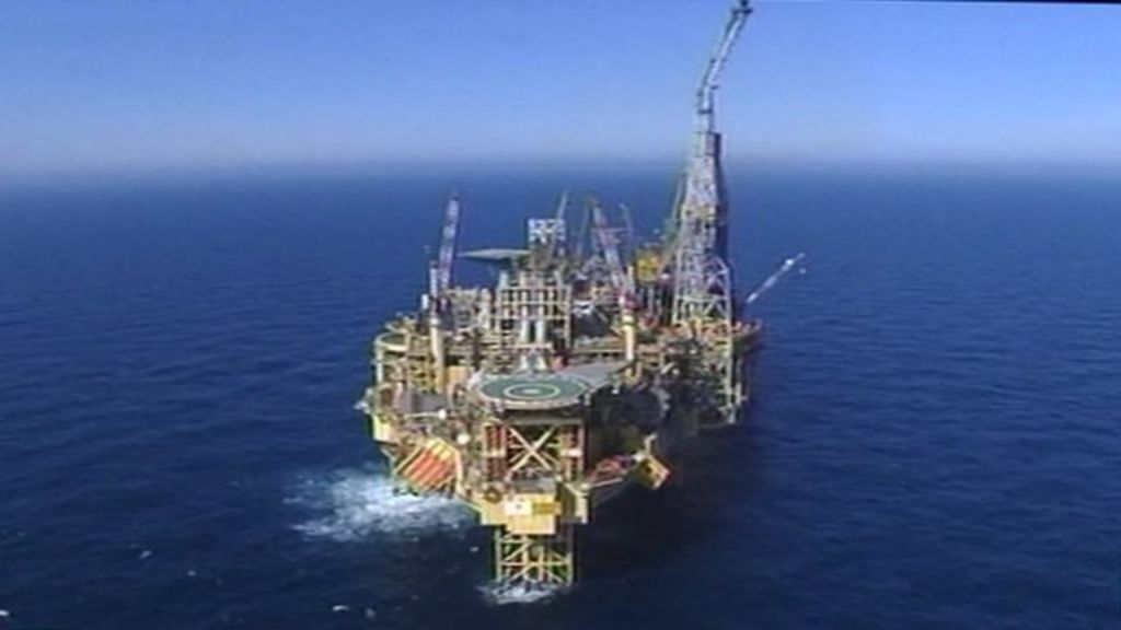 Elgin platform gas leak causes Shell to evacuate Shearwater - BBC News