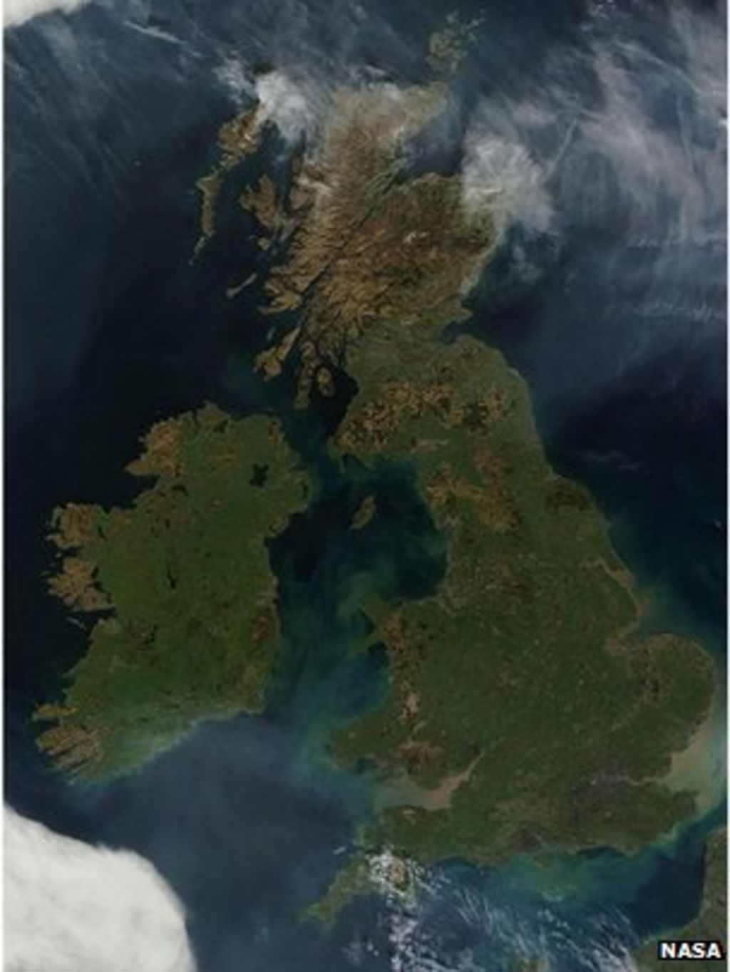 Drought conditions spread in England - BBC News