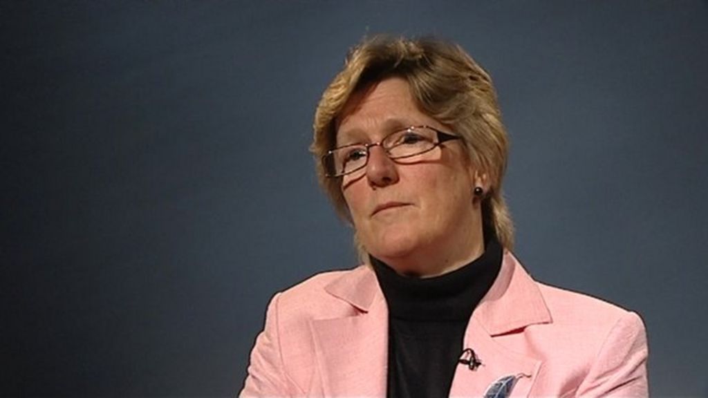 Chief Medical Officer: Transplants can go ahead - BBC News