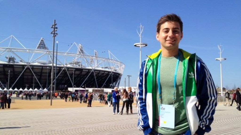 Ricky races in Olympic Stadium! - BBC Newsround