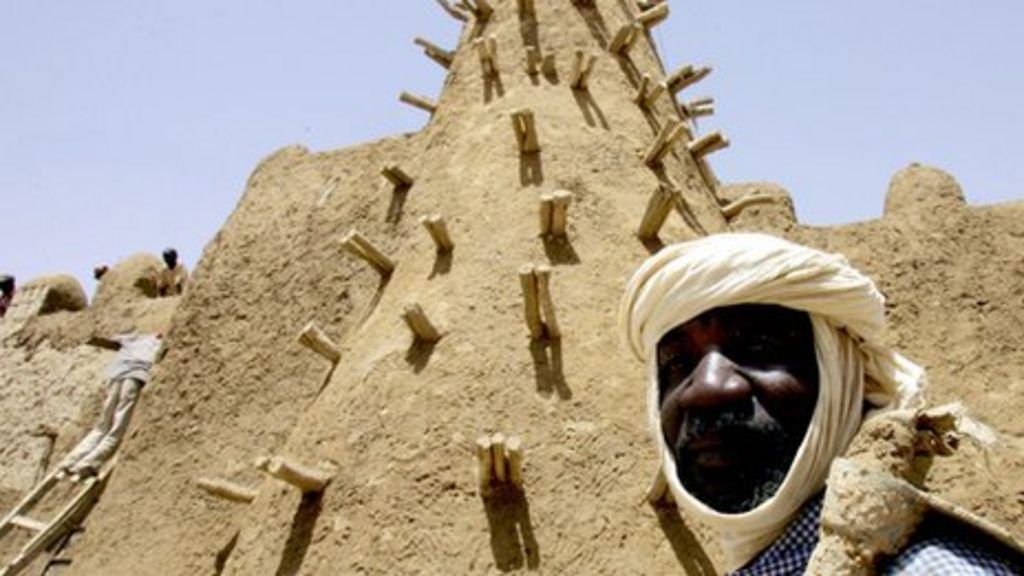 Mali: Timbuktu heritage may be threatened, Unesco says - BBC News