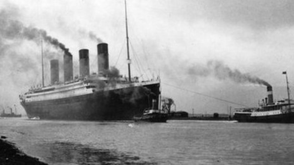 Sinking of Titanic remembered across England - BBC News