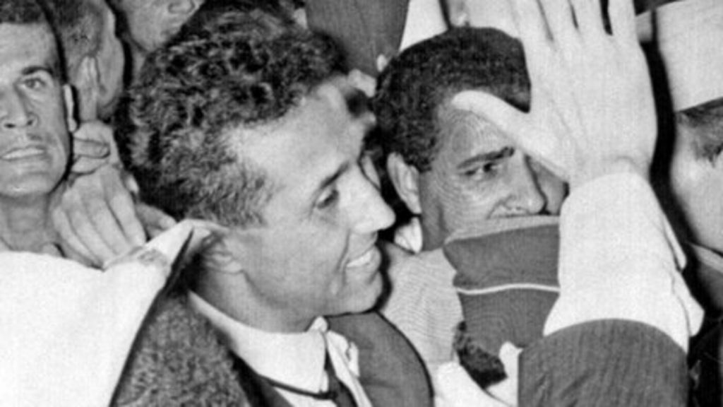 Algeria's first president Ahmed Ben Bella dies - BBC News