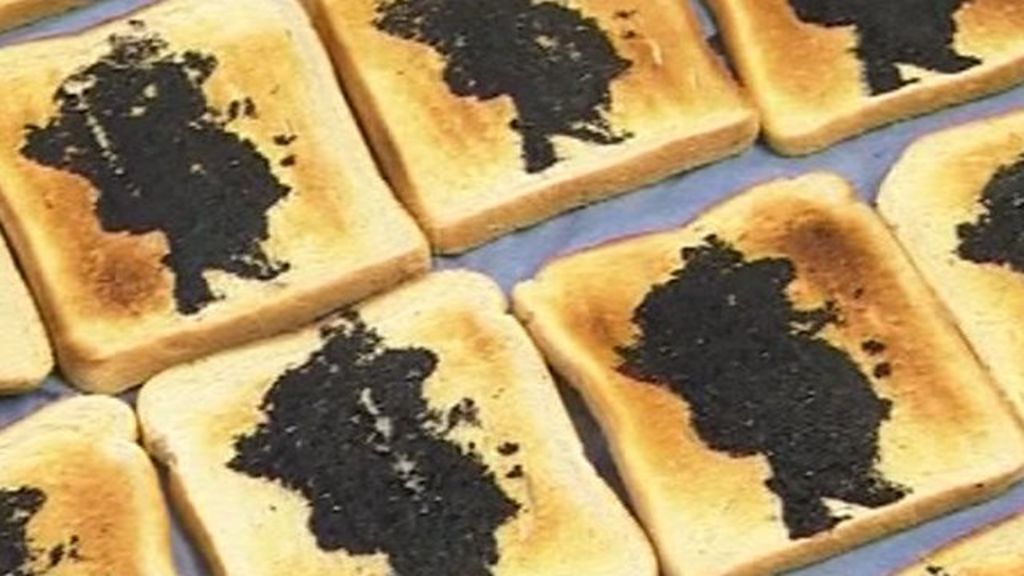 Sussex students create Queens on toast - BBC News