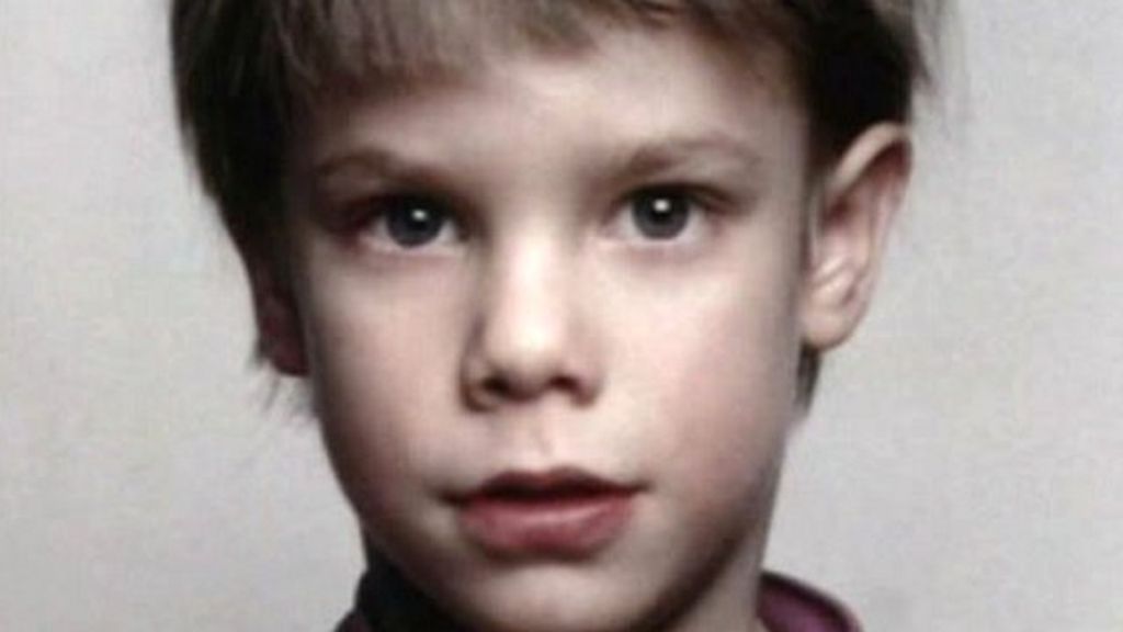 Appeal for missing boy who sparked milk carton movement - BBC News