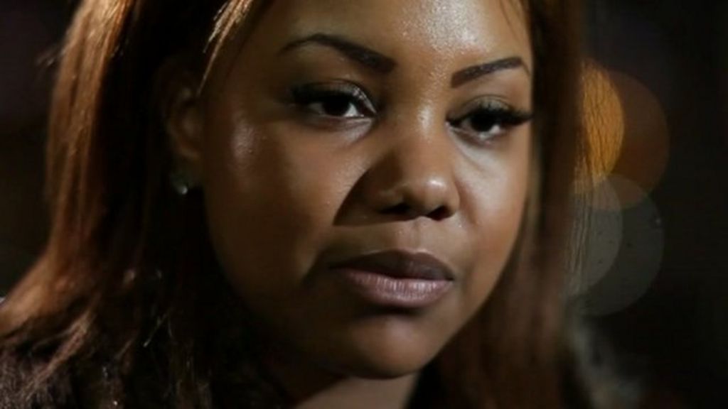 Teen domestic violence: Taylah's story - BBC News