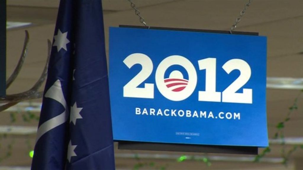 A rare look inside Obama's campaign headquarters - BBC News