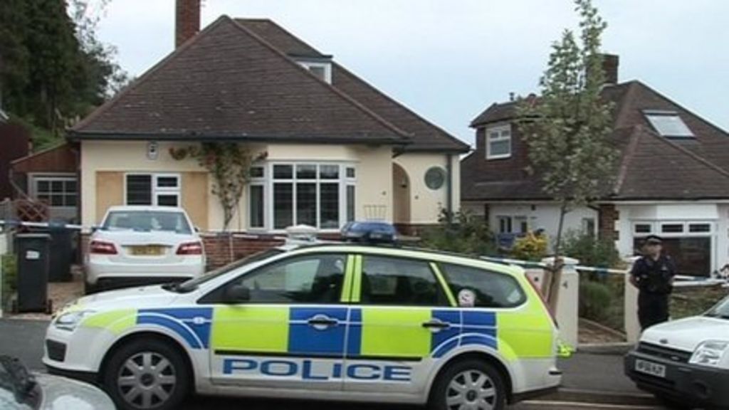 Model Emily Longley was strangled - BBC News