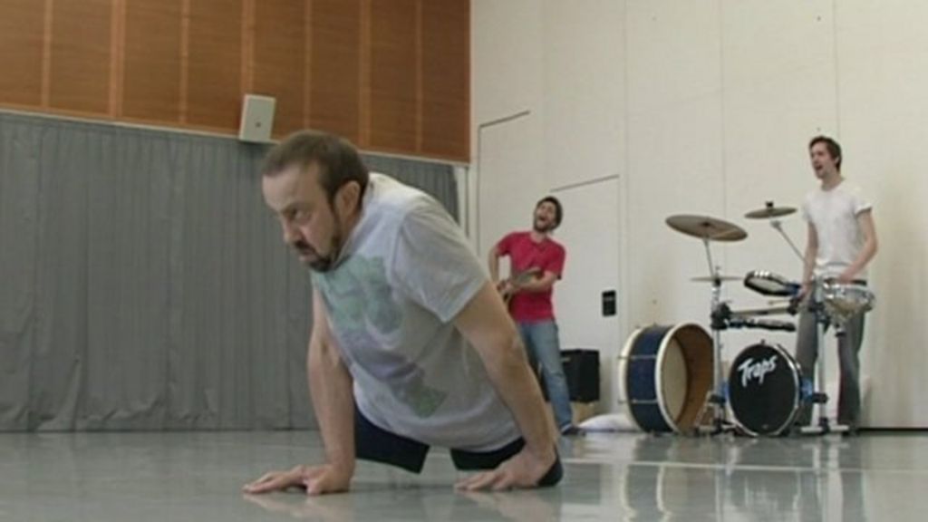 David Toole on overcoming challenges to dance - BBC News