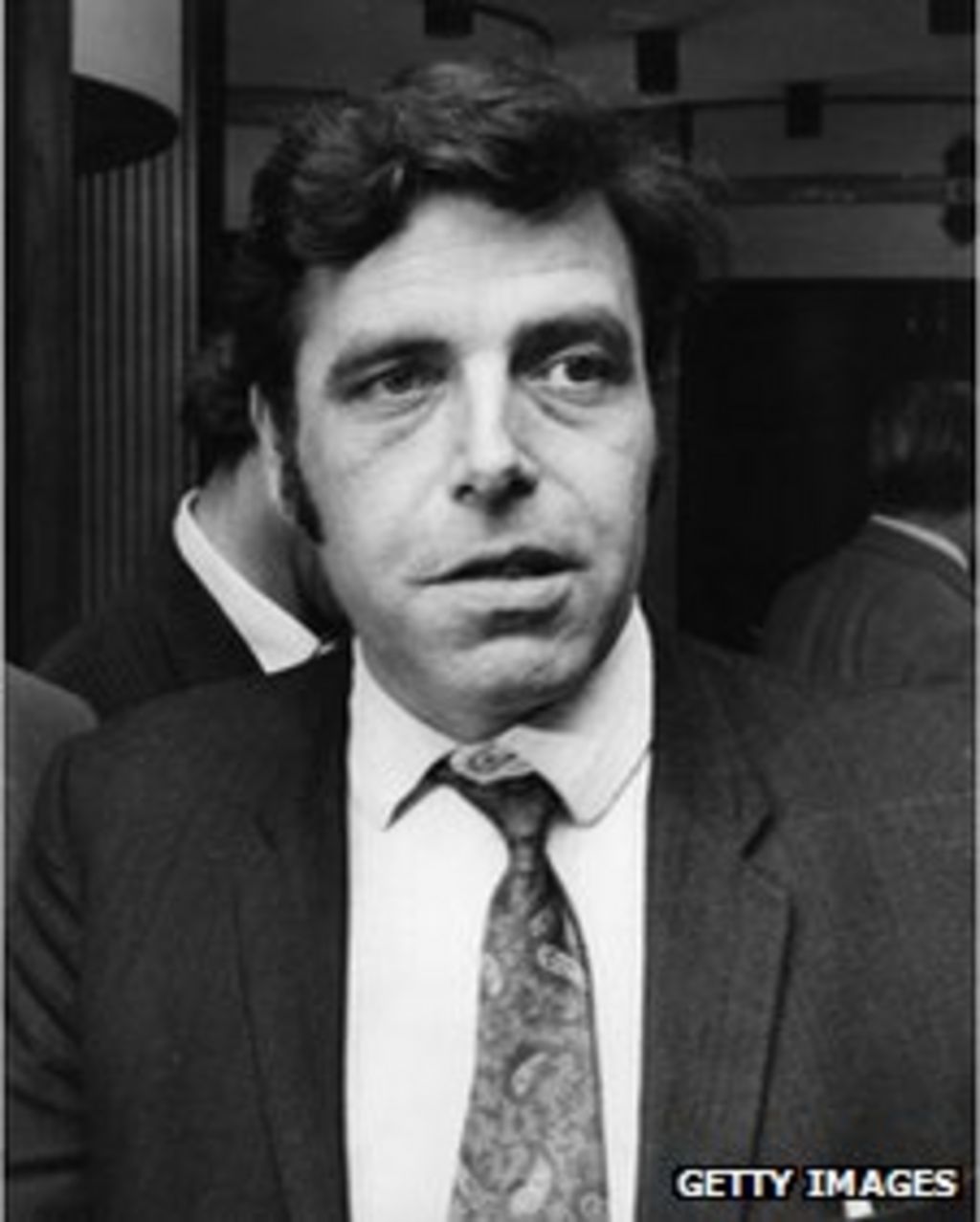 Clydebank theatre event celebrates legacy of Jimmy Reid - BBC News