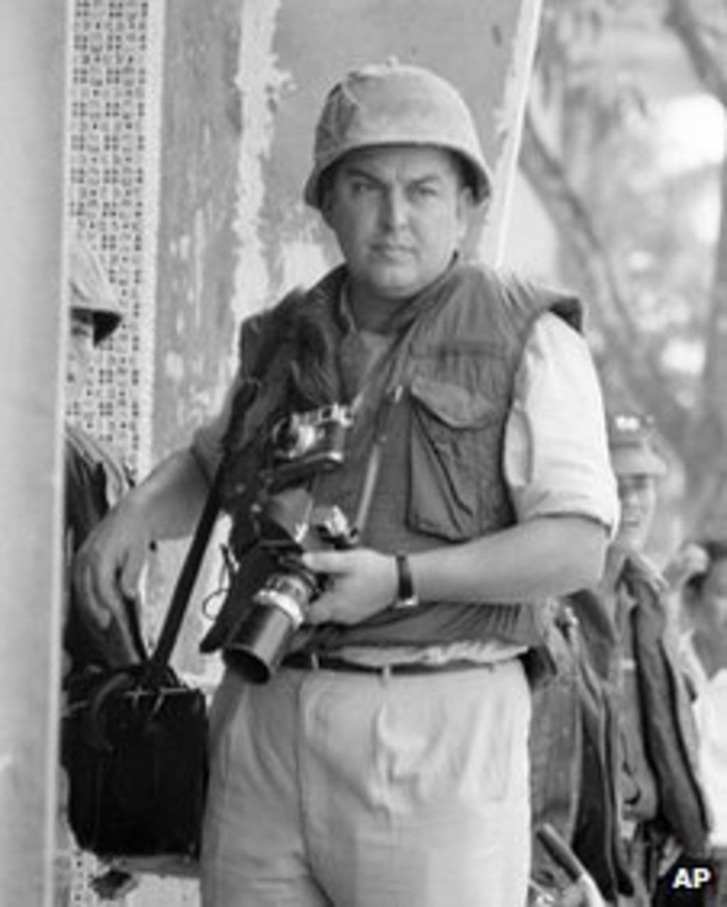 Vietnam War photographer Horst Faas dies - BBC News