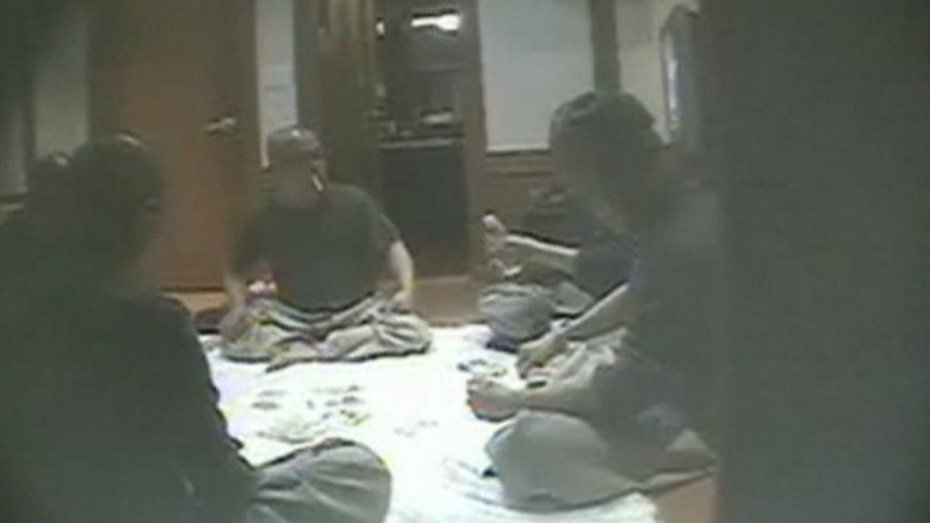 Secret video shows Buddhist monks' gambling session - BBC News