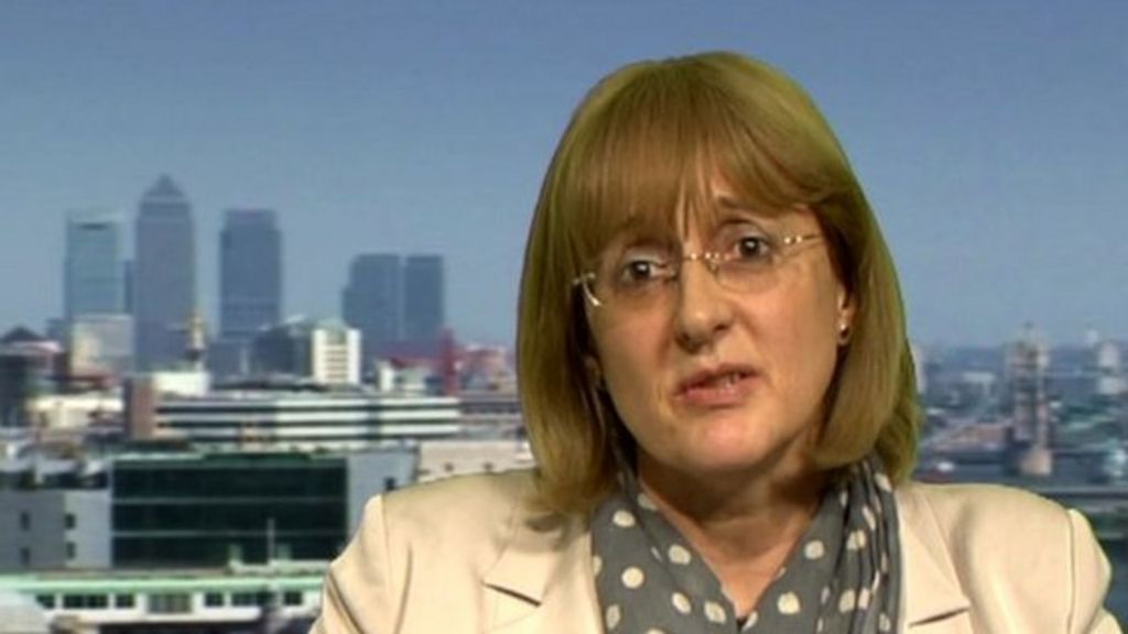 Fuel strike averted: 'Problems remain in tanker trade' - BBC News