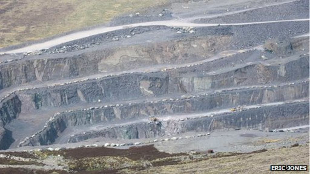 Penrhyn Quarry: Slate mine expansion 'to add 15 years' - BBC News