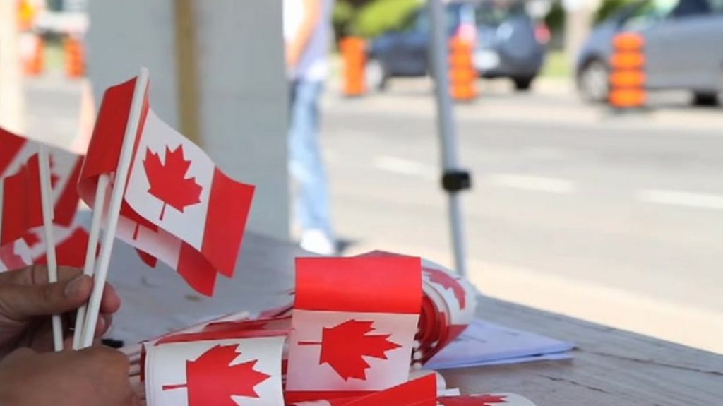 'I'm proud to be a Canadian' - BBC News