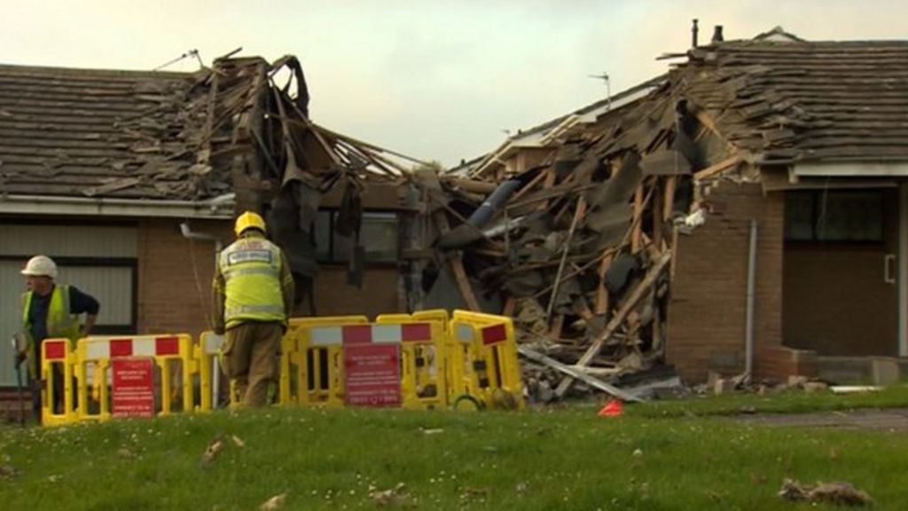 Gateshead gas explosion 'horrific' - BBC News