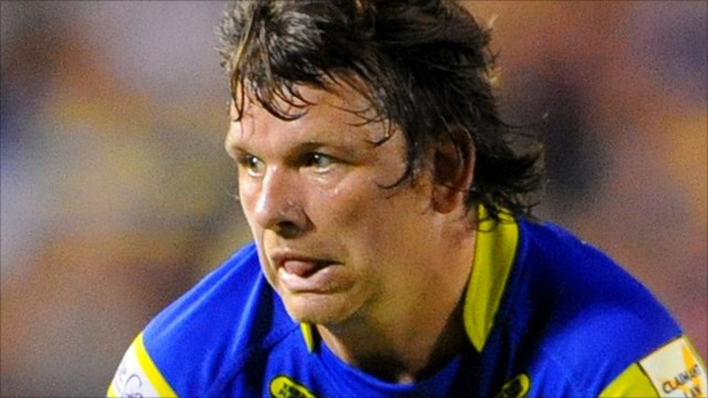 Warrington's Lee Briers backs squad rotation policy - BBC Sport