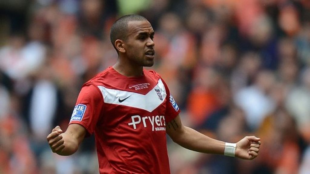 Re-signing a no brainer - Chambers - BBC Sport