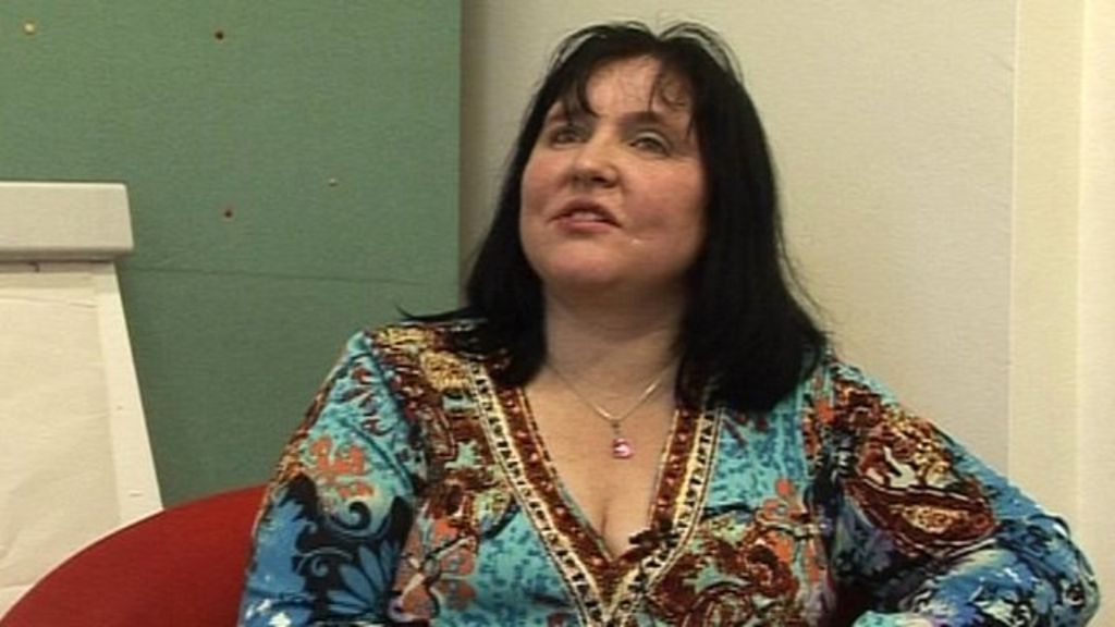 Former homeless woman on getting her life together - BBC News