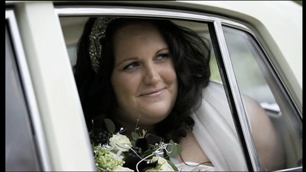 Bride jailed for stealing £200,000 to fund wedding - BBC News