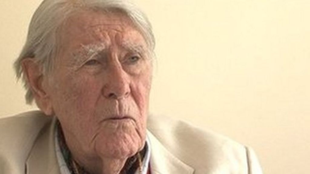 Remembering Turing at Bletchley: Captain Jerry Roberts' memories - BBC News
