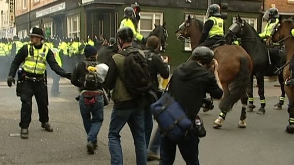 Nottinghamshire Police horses to be cut from service - BBC News