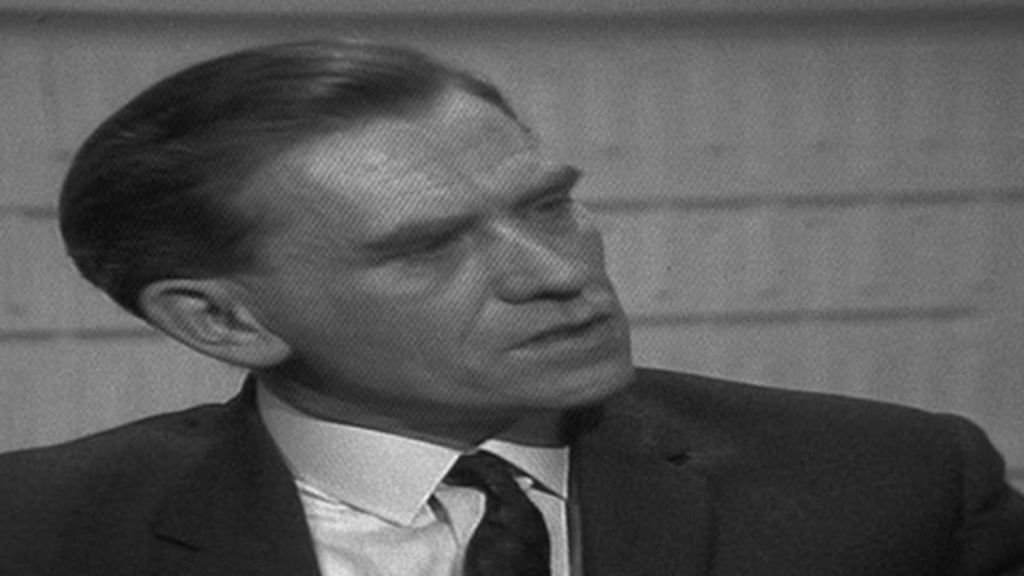 Former Tory minister Ray Mawby revealed as a spy - BBC News