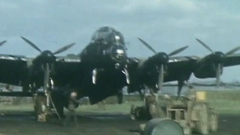 Rare colour archive of WWII RAF bombers - BBC News