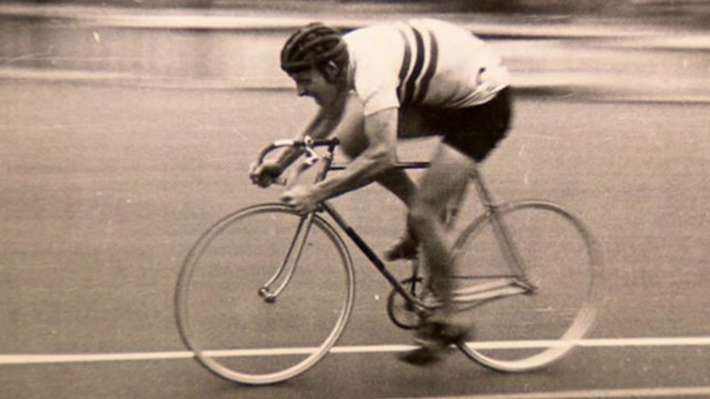 The differences in Olympic cycling from 1948 to 2012 - BBC News