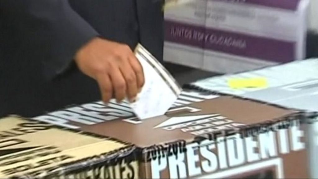 Polls open in Mexico's presidential election - BBC News