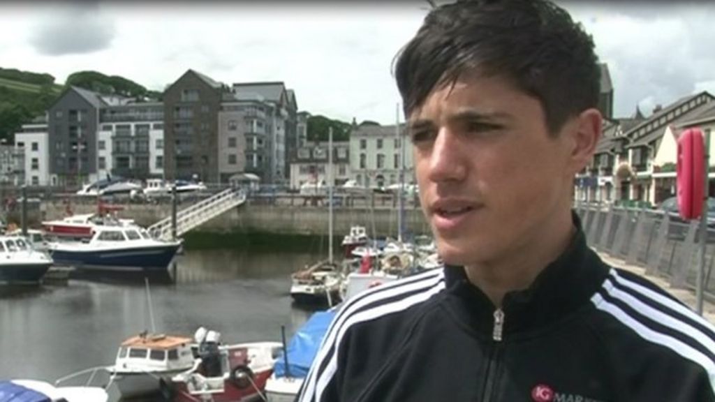 Isle of Man cyclist Peter Kennaugh targets Olympic gold - BBC News