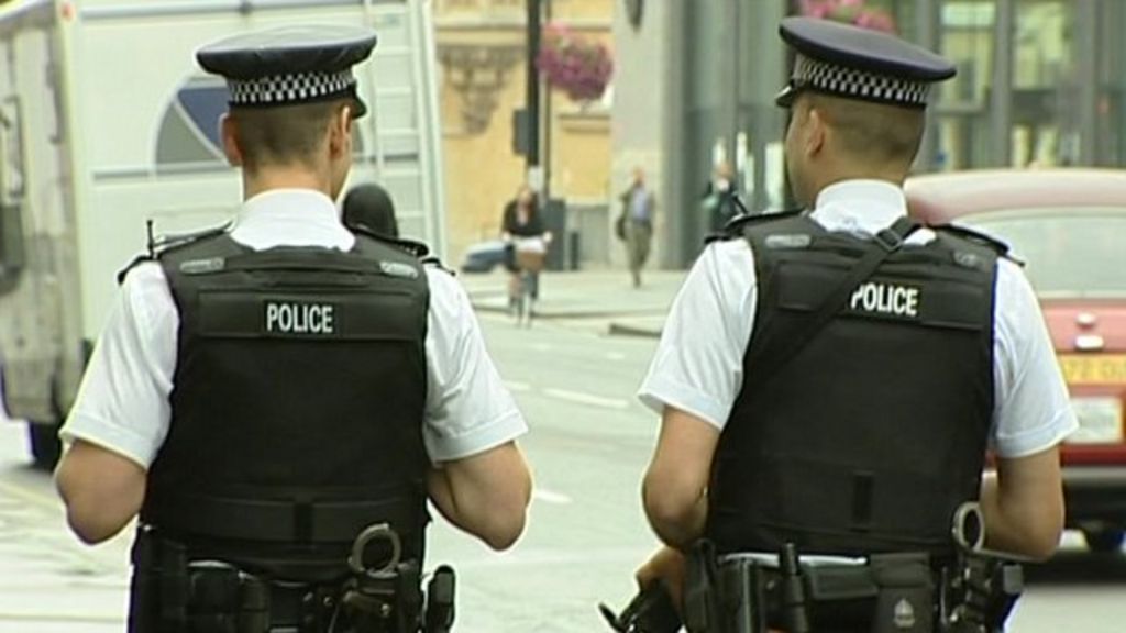 Police budget cuts 'risk to three forces', HMIC warns - BBC News