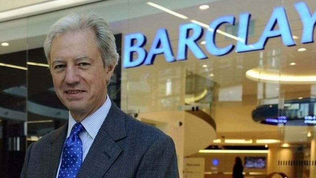 Bank boss resigns after scandal - BBC Newsround